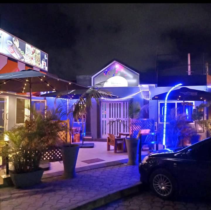 Café Et Lounge Club Du Tramway - Cotonou