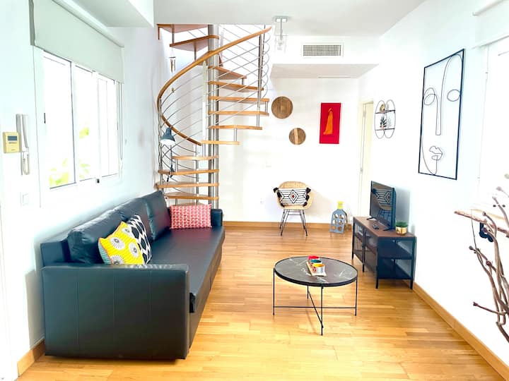 Duplex En Mercado Calle Feria - Seville, Spain