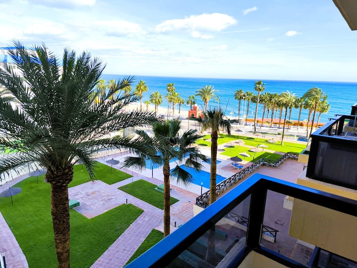 Estudio. Primera Linea De Playa - Benalmádena