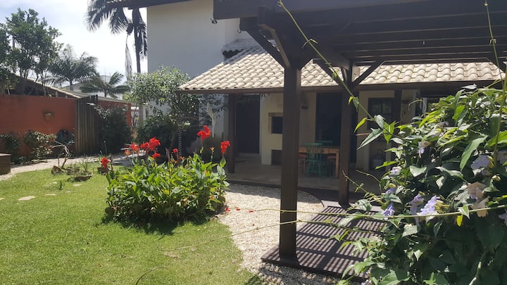 Casa Confortável Para 11  Pessoas, 400 M Da Praia. - Florianópolis