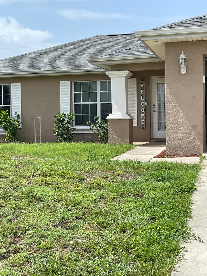Villa Tropicana, Enjoy Your Time - Cape Coral, FL