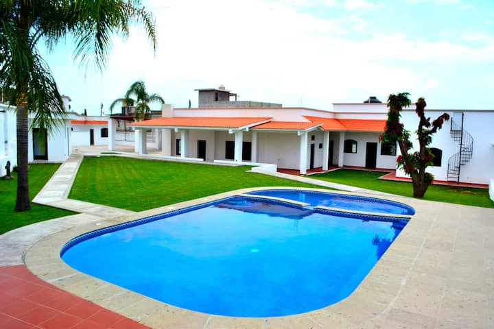 Villa Con Alberca Climatizada - Tlayacapan