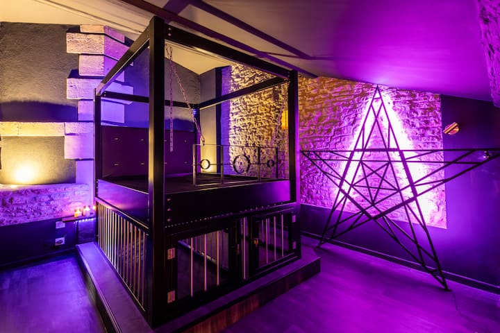 Love Room - Romantic And Bdsm - Briey