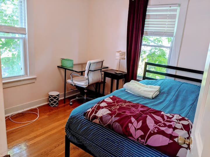 Quiet Br, Near Train Bus + Beach - Norwalk, CT