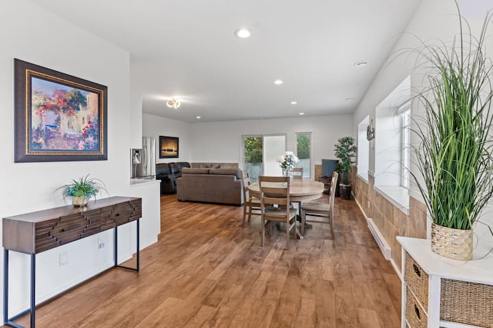 Private Mountainside Home. - Chilliwack