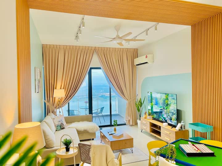 Tranquil Sea View Suites 3br @ Danga Bay 10-13pax - Johor Bahru