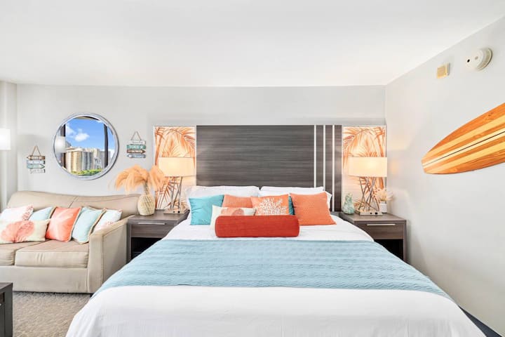 King Bed, Ocean & Diamondhead Views W/freeparking - Honolulu, HI