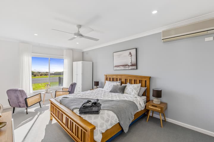 Oceanfront Odyssey - Portarlington