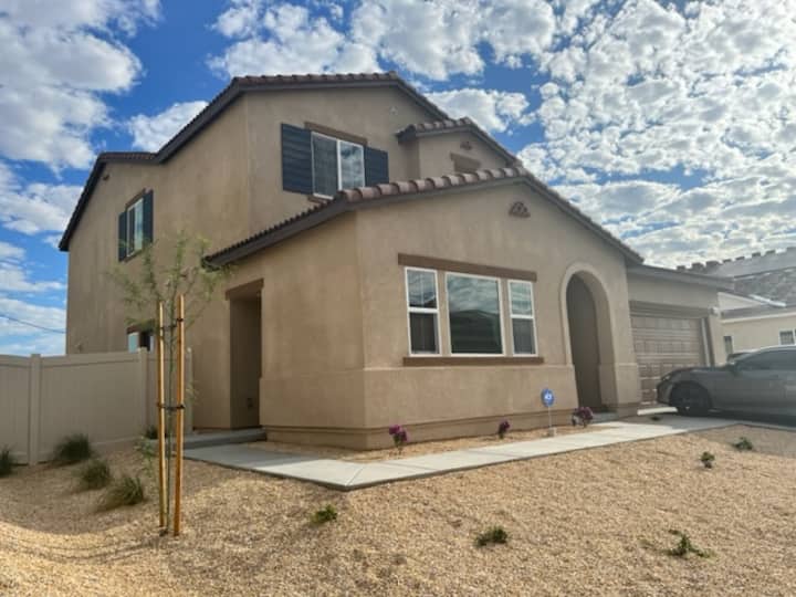 Guest House - Lancaster, CA