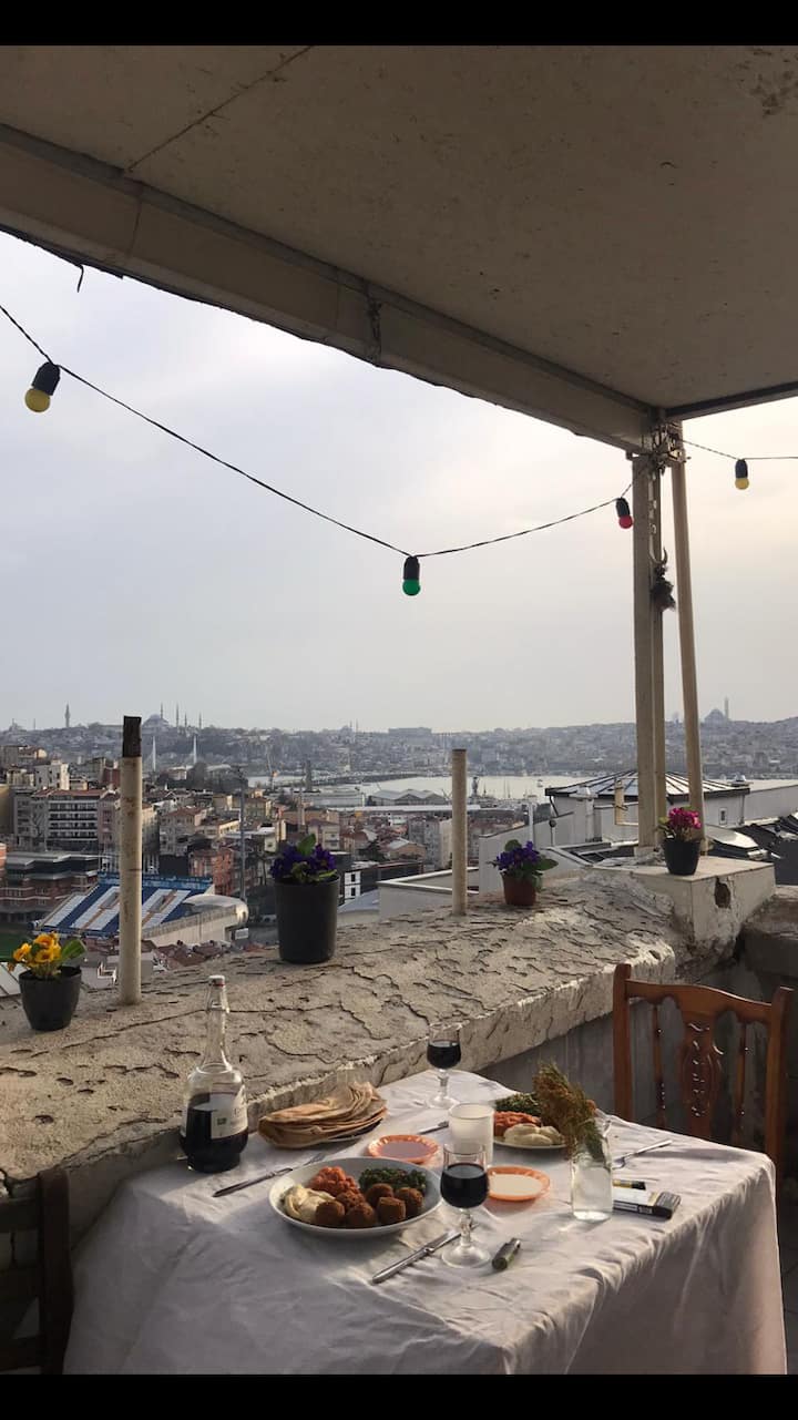 Terrace In The Heart Of Istanbul - İstanbul