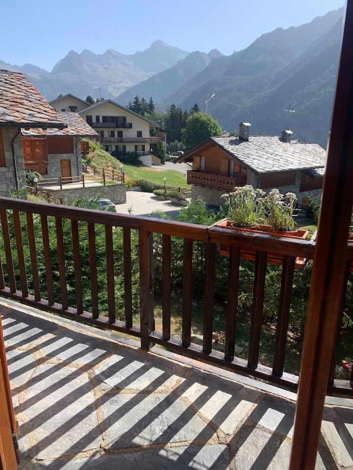 Nelle Braccia Del Monte Rosa (Stagione Invernale) - Champoluc