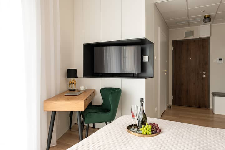 Luxury Design Apartments Warsaw Tower Bliska Wola - 바르샤바