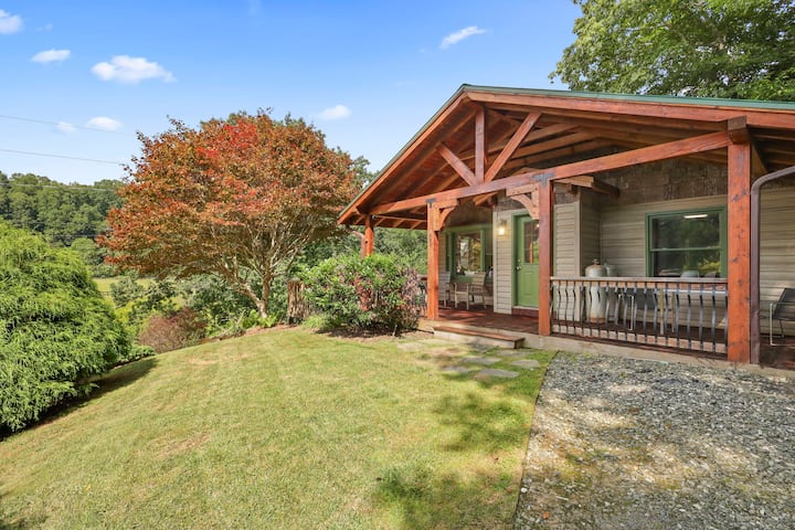 Riverbank Cabin - Boone, NC