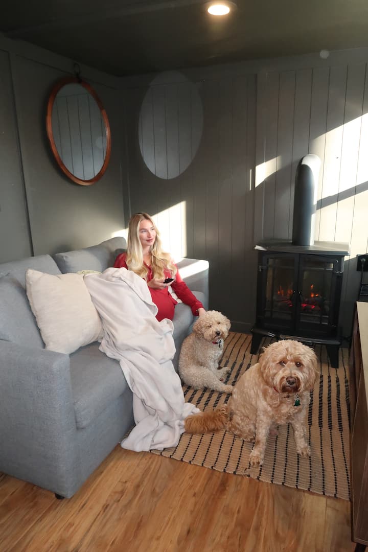 Cozy, Peaceful Hideout | Sauna, Hiking, Great Food - Sylva, NC