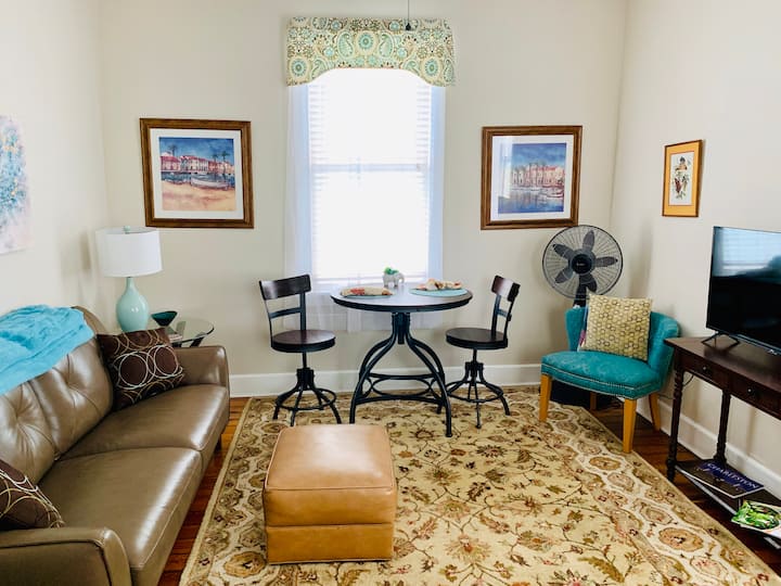Cozy, Upstairs Unit In Downtown Charleston, Sc - Charleston, SC