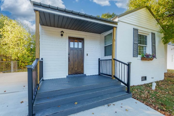 Circlewood Cottage Ua Adjacent - Tuscaloosa, AL
