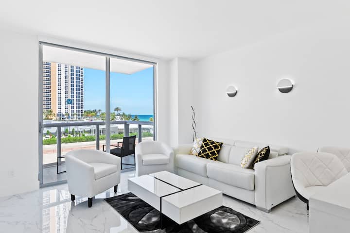 Marenas Sunny Isles Lujoso Y Cómodo Sobre La Playa - Sunny Isles Beach, FL