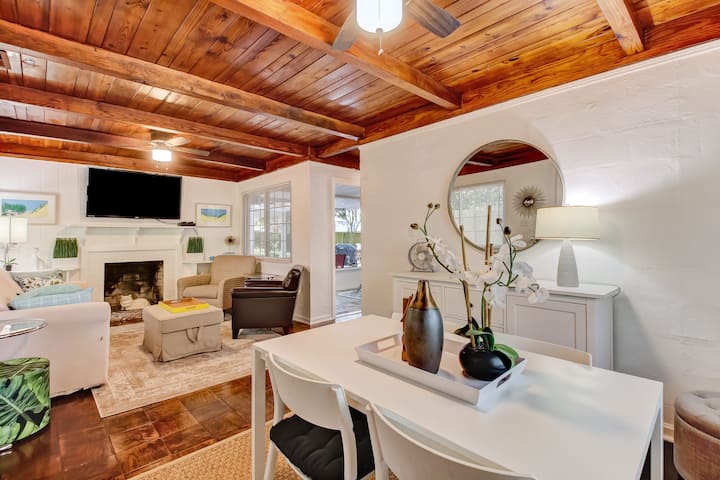 Parkside Cottage - Savannah, GA