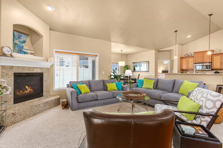 Pool!, Hardwood, Granite,pets Ok - Meridian, ID