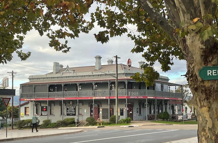 Twin Room (Shared Bathroom) - Tumut