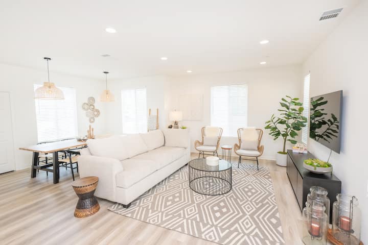 Brand New Home Made With Love! - La Mesa, CA