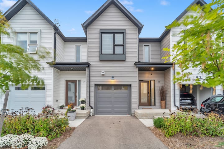 Town House Close To Everywhere - Chicopee