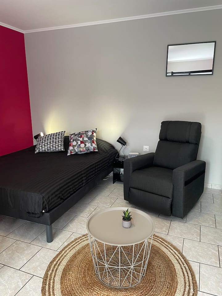 Studio Meublé, Accessible Pmr - Saint-Amand-les-Eaux