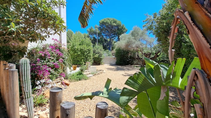 Maison à 250 Mètres De La Plage, Wifi, Jardin - Bandol