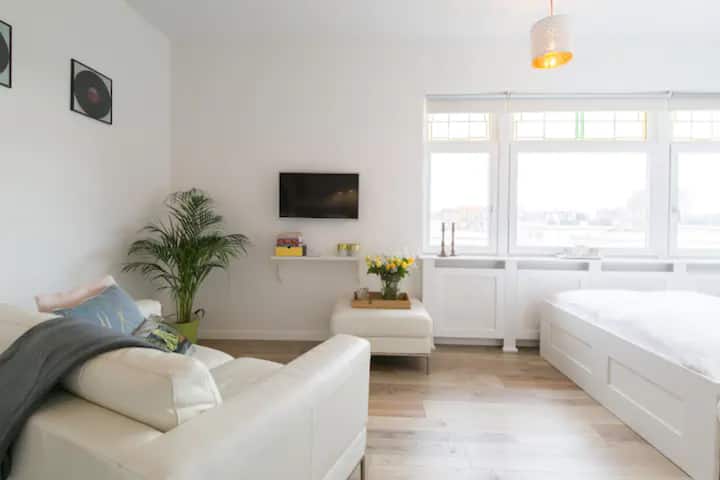 Cozy Studio  At The Harbour And Beach/ Bbwestduin - Hága