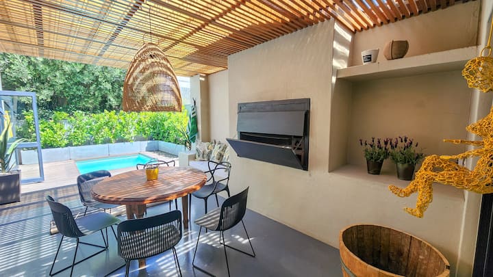 House Of Anjel Modern 3 Bedroom House - Paarl