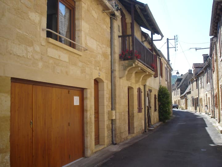 La Petite Comtesse - Montignac