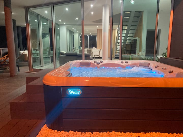 Villa 65 - City Edge Retreat - Madeira