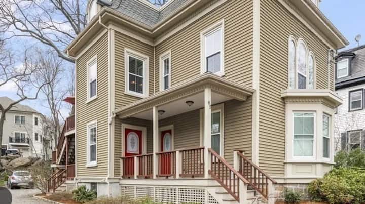 Beautiful Two Bedroom Apartment - Boston, MA