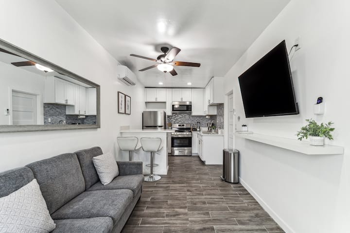 Centrally Located – Barrio Logan Stay - Grant Hill - San Diego