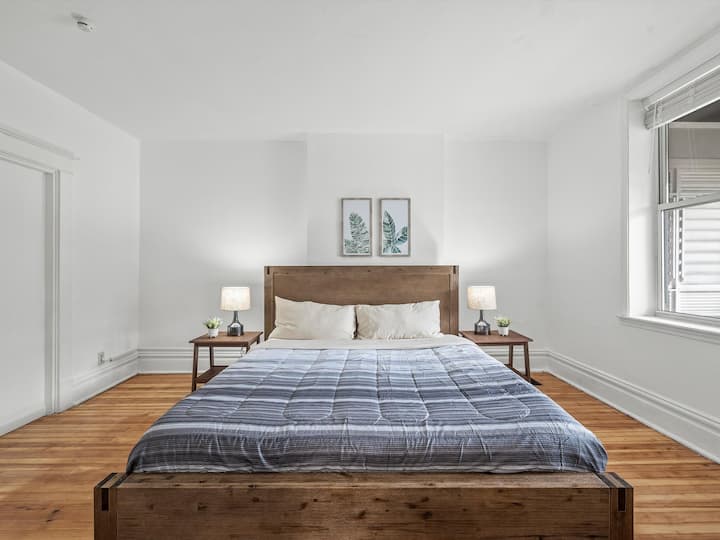 Oakland/university @A Spacious & Modern Private Bd - Forest Hills, PA