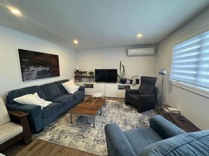 Nestled In Nepean - Ottawa