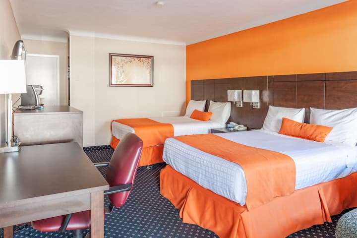 Signature Hotel In North Bay - North Bay