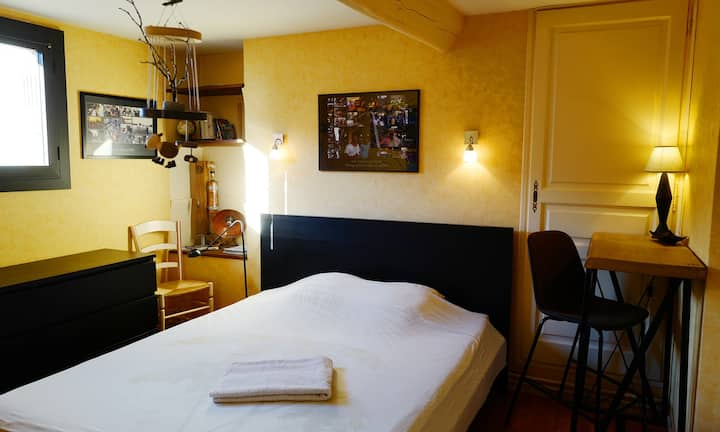 Grande Chambre Privée, Centre Ville, Ptit Déjeuner - Gap