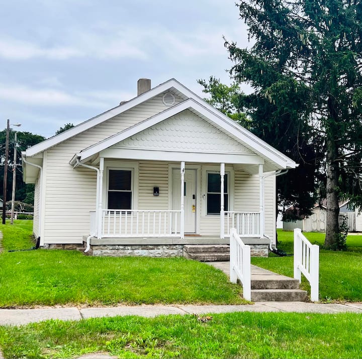 Lounge On Locke - Kokomo, IN