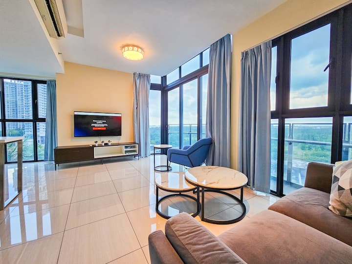 【𝒩𝐸𝒲】Almas Duplex Suite | 4 Pax【puteri Habour】 - Jurong East