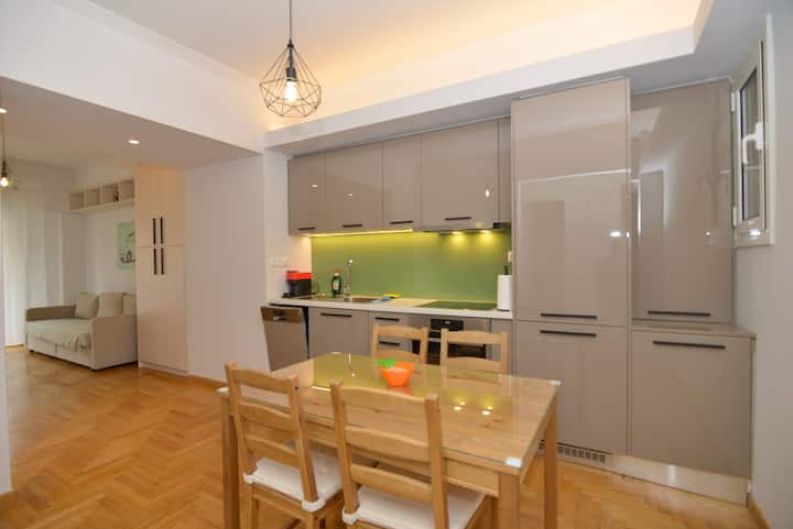 Acropolis Area 2 Bedroom 2 Min From Metro Syngrou - Athens