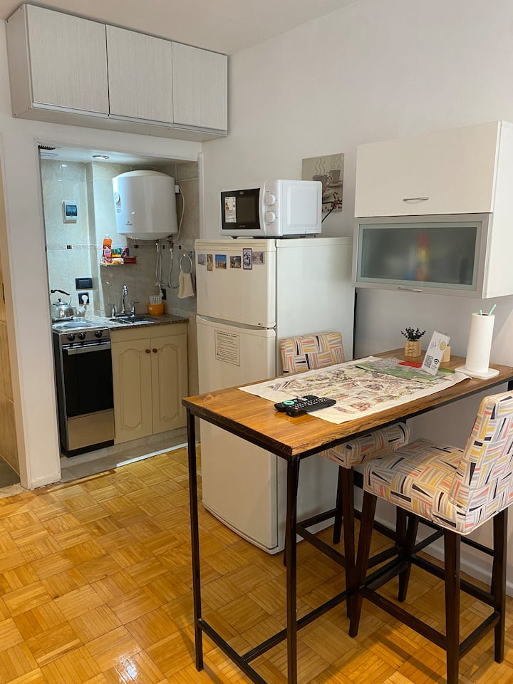 Monoambiente Céntrico, Luminoso Y Acogedor - Buenos Aires