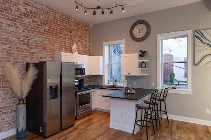 Contemporary Downtown Condominium - Salisbury, MD