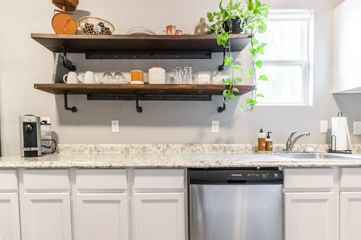 Cowtown Cottages - Houses for Rent in Fort Worth, Texas, United States ...