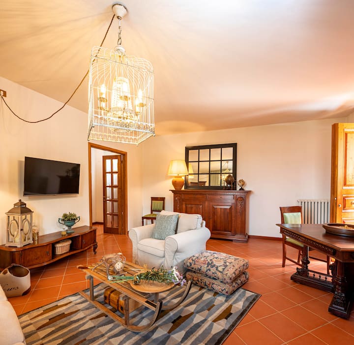Tuscan Tempo Olearum Apartment (Free Parking) - Radda in Chianti