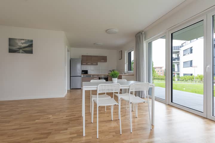 T&k Apartments-bergisch Gladbach-eg Links Apt 17 - Köln