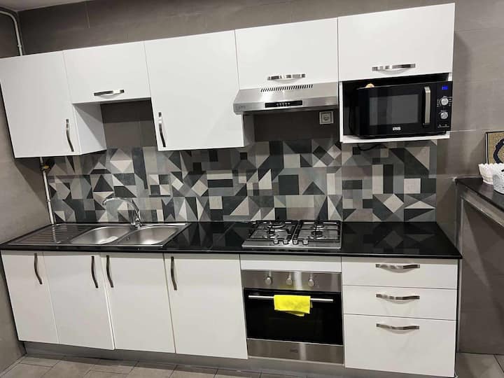 Un Jolie Appartement 3 Pièces - Mostaganem