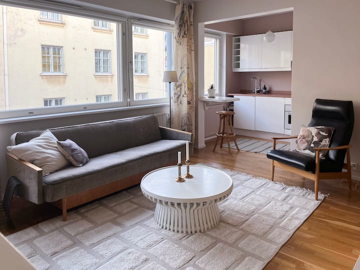 Spacious Studio In Punavuori - Helsinki