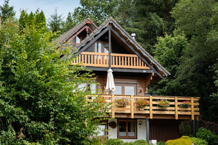 Chalet Finslandais Pour 6 Personnes - Manhay