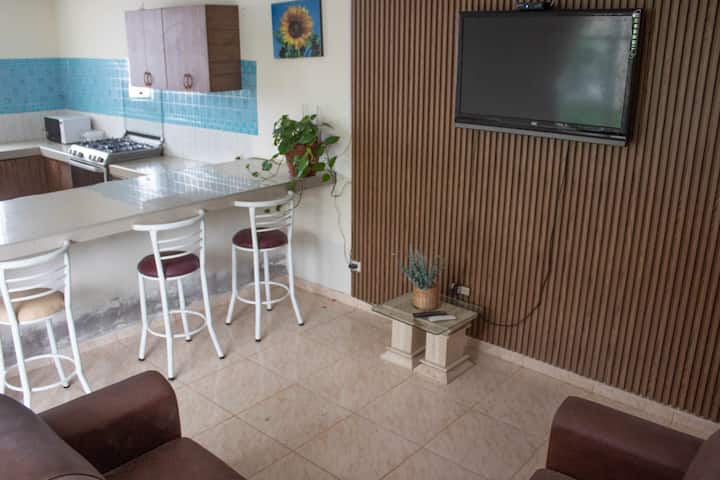 Casa De Playa Con Piscina Camaná - La Pampa